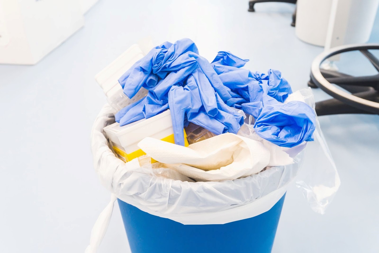 Benefits of Medical Waste Disposal Services - AMS Med Waste